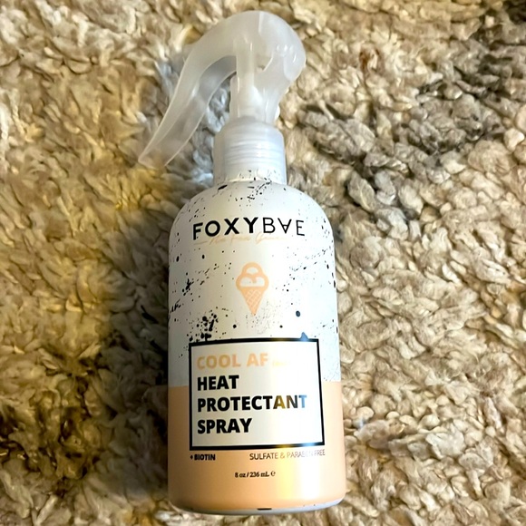 Foxy Bae | Hair | Foxy Bae Cool Af Heat Protectant Spray | Poshmark